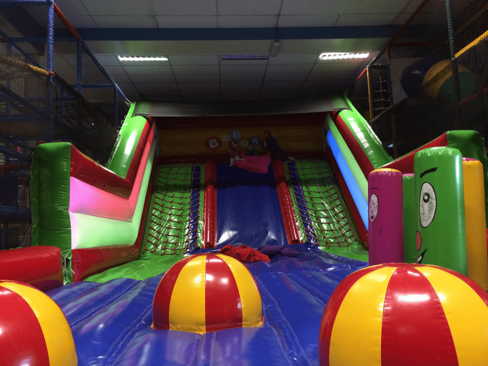 Ballorig Speelparadijs - Schakelvilla